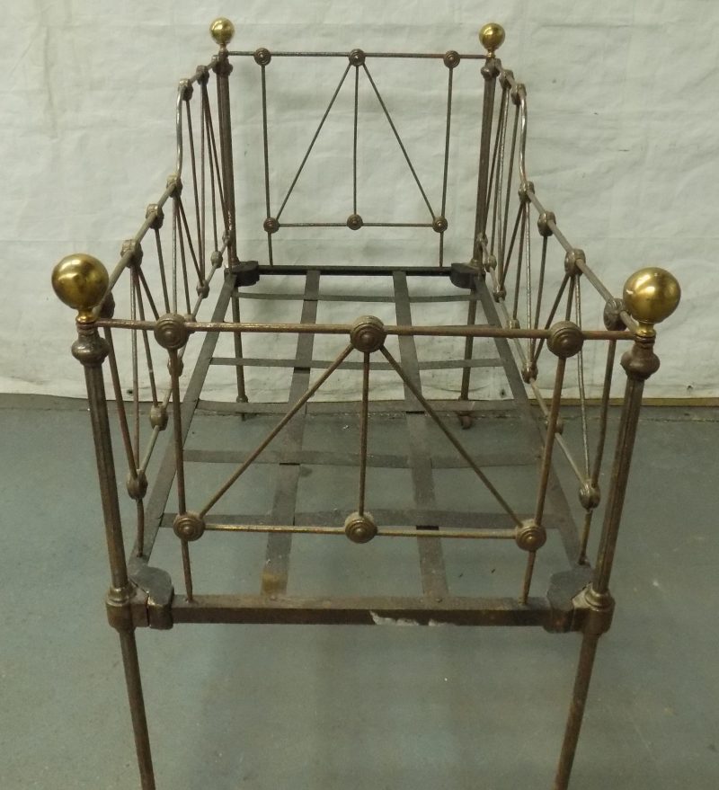 Victorian Iron and Brass Cot – Wessex Beds