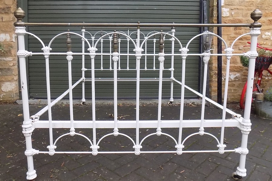 Victorian Brass and Iron Bedstead – Wessex Beds